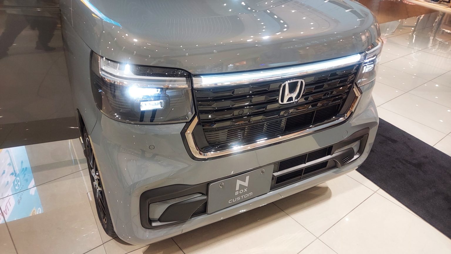 新型NBOX展示車・カスタムターボとノーマルNA4WDのファーストインプレッションとクロスオーバーの布石 | カードラネット