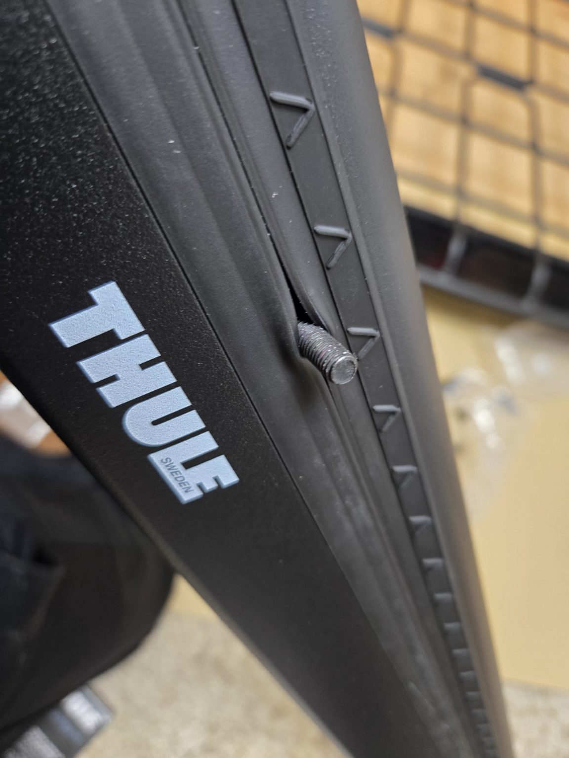 エアロバー・ウィングバーの互換性・Tスロット・トラックボルト取付INNO/TERZO/THULEの相違点 | カードラネット